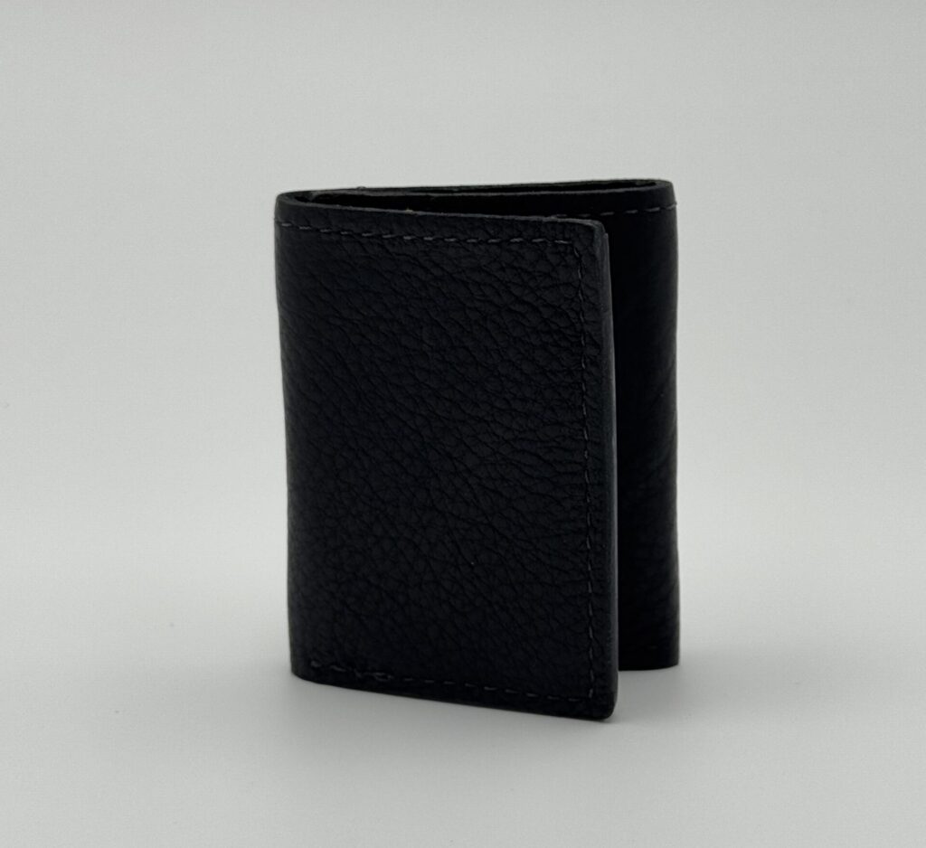 Bison Black Leather Trifold - RFID Protection